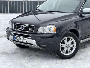 Grey Volvo XC90 2011 in Jonava, with an engine capacity of 2.40 L and mileage of 305 thousand km for 9999 €, photo 3 on AUTOMOTO.COM.LV