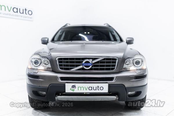 Pelēks Volvo XC90 2011 Tallina, ar dzinēja tilpumu 2.40 L un nobraukumu 289 tūkst. km par 7990 €, foto 4 vietnē AUTOMOTO.COM.LV