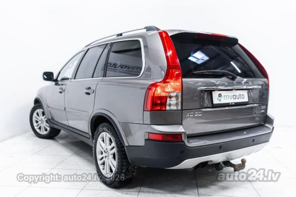 Pelēks Volvo XC90 2011 Tallina, ar dzinēja tilpumu 2.40 L un nobraukumu 289 tūkst. km par 7990 €, foto 8 vietnē AUTOMOTO.COM.LV