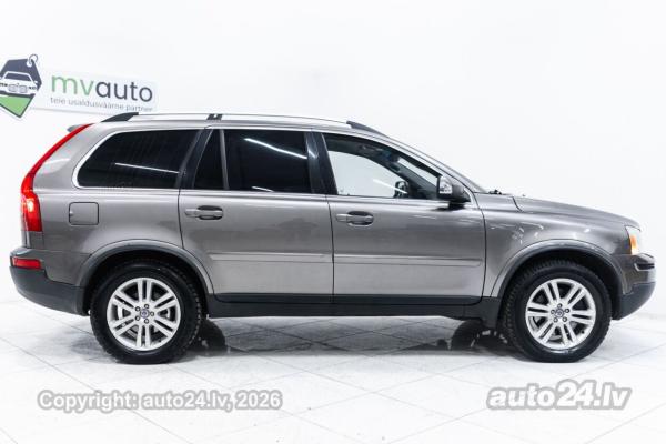 Pelēks Volvo XC90 2011 Tallina, ar dzinēja tilpumu 2.40 L un nobraukumu 289 tūkst. km par 7990 €, foto 9 vietnē AUTOMOTO.COM.LV