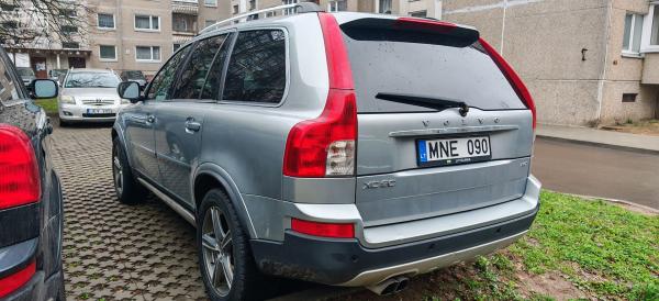 Grey Volvo XC90 2011 in Vilnius, with an engine capacity of 3.20 L and mileage of 305 thousand km for 6300 €, photo 2 on AUTOMOTO.COM.LV