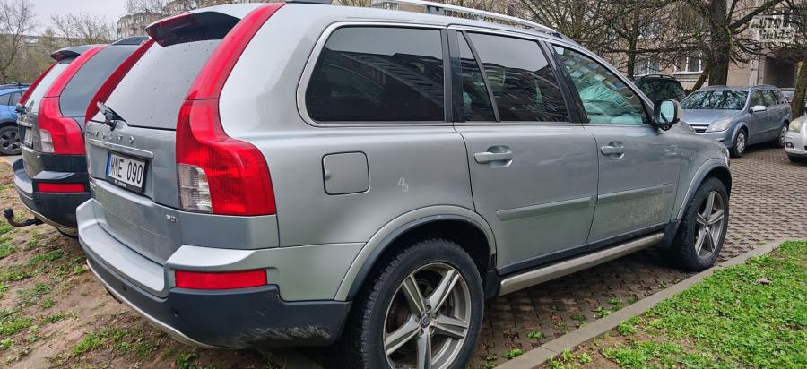 Grey Volvo XC90 2011 in Vilnius, with an engine capacity of 3.20 L and mileage of 305 thousand km for 6300 €, photo 4 on AUTOMOTO.COM.LV