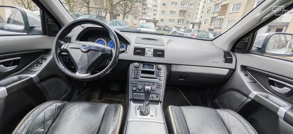 Grey Volvo XC90 2011 in Vilnius, with an engine capacity of 3.20 L and mileage of 305 thousand km for 6300 €, photo 6 on AUTOMOTO.COM.LV
