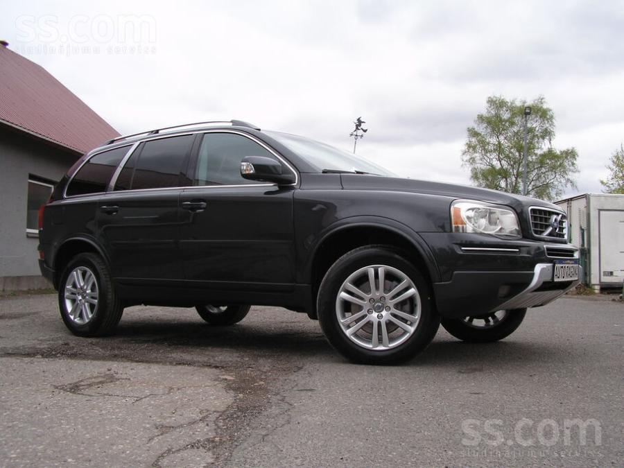 Grey Volvo XC90 2011 in Riga, with an engine capacity of 2.40 L and mileage of 0 thousand km for 10750 €, photo 1 on AUTOMOTO.COM.LV