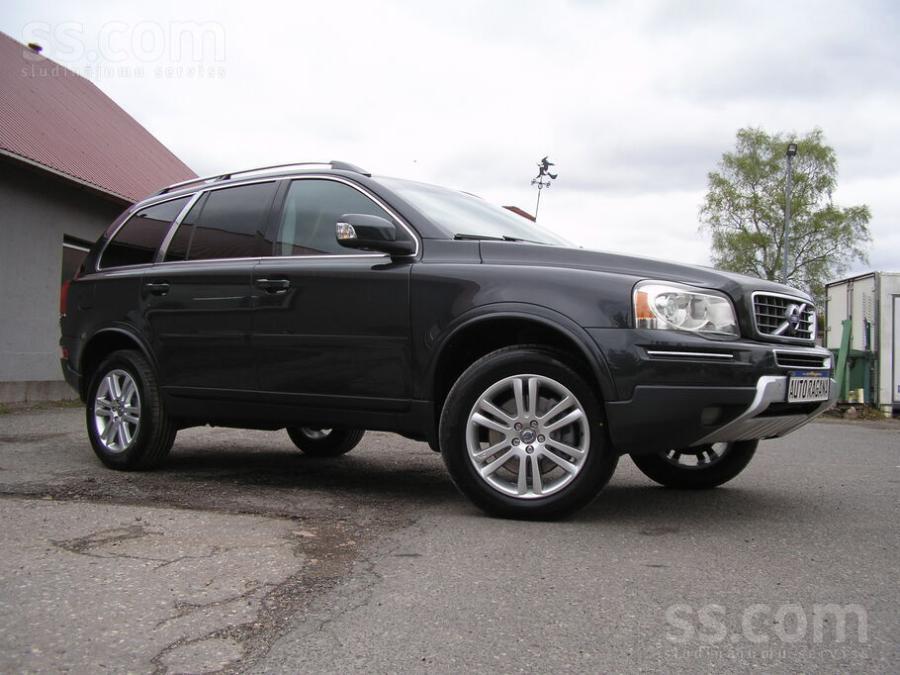 Grey Volvo XC90 2011 in Riga, with an engine capacity of 2.40 L and mileage of 0 thousand km for 10750 €, photo 3 on AUTOMOTO.COM.LV