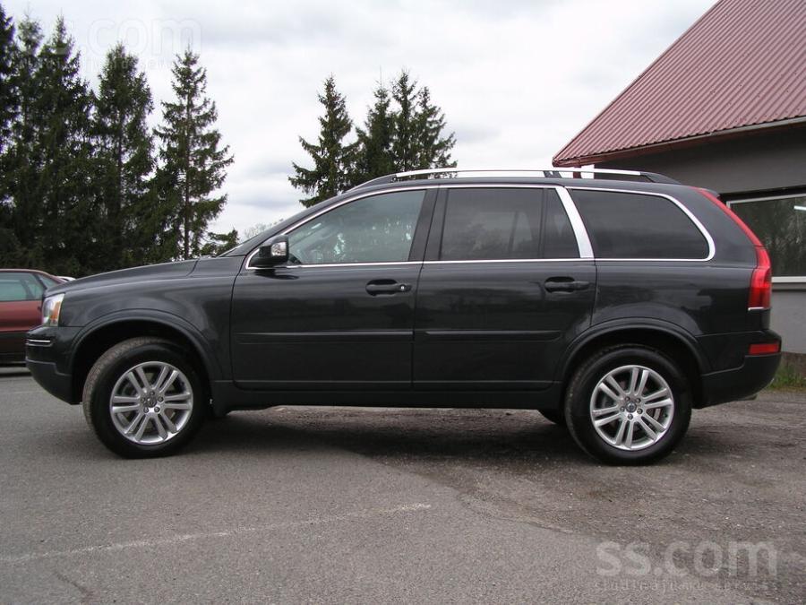 Grey Volvo XC90 2011 in Riga, with an engine capacity of 2.40 L and mileage of 0 thousand km for 10750 €, photo 9 on AUTOMOTO.COM.LV