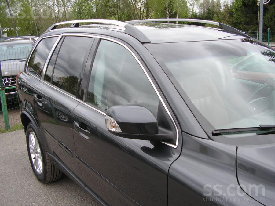 Grey Volvo XC90 2011 in Riga, with an engine capacity of 2.40 L and mileage of 0 thousand km for 10750 €, photo 12 on AUTOMOTO.COM.LV