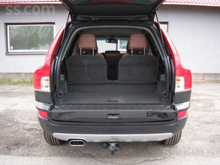 Grey Volvo XC90 2011 in Riga, with an engine capacity of 2.40 L and mileage of 0 thousand km for 10750 €, photo 23 on AUTOMOTO.COM.LV