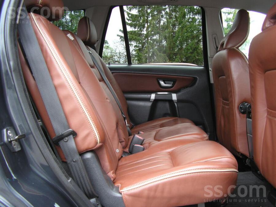 Grey Volvo XC90 2011 in Riga, with an engine capacity of 2.40 L and mileage of 0 thousand km for 10750 €, photo 24 on AUTOMOTO.COM.LV