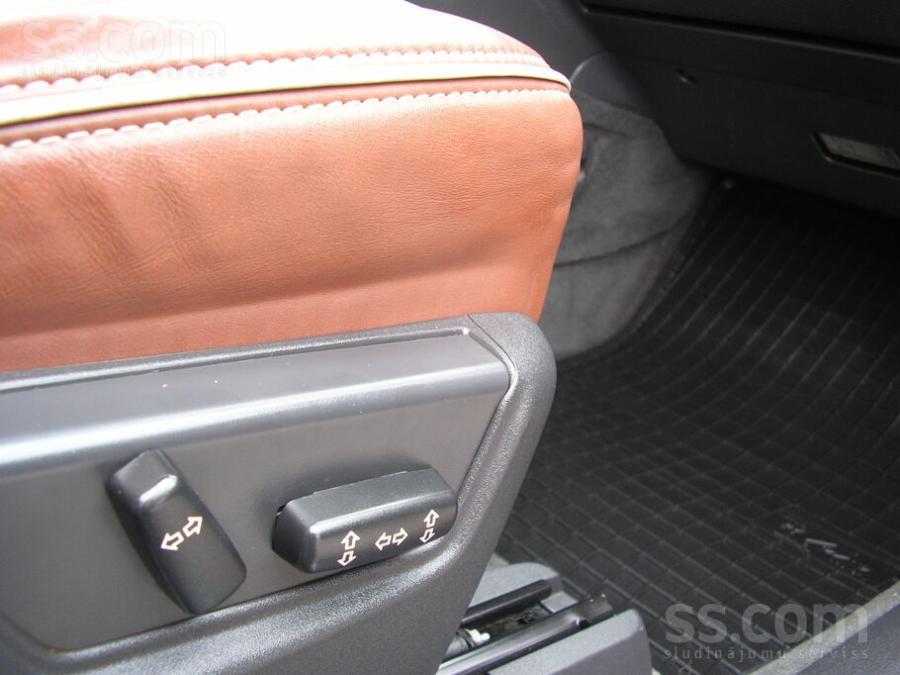 Grey Volvo XC90 2011 in Riga, with an engine capacity of 2.40 L and mileage of 0 thousand km for 10750 €, photo 26 on AUTOMOTO.COM.LV