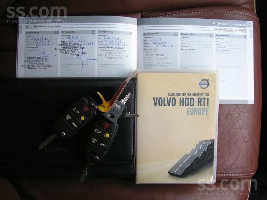 Grey Volvo XC90 2011 in Riga, with an engine capacity of 2.40 L and mileage of 0 thousand km for 10750 €, photo 32 on AUTOMOTO.COM.LV