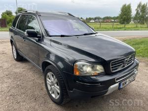 Grey Volvo XC90 2011 in Riga, with an engine capacity of 2.40 L and mileage of 250 thousand km for 8790 €, photo 8 on AUTOMOTO.COM.LV