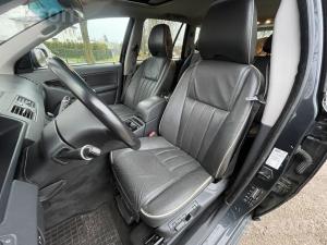 Grey Volvo XC90 2011 in Riga, with an engine capacity of 2.40 L and mileage of 250 thousand km for 8790 €, photo 12 on AUTOMOTO.COM.LV
