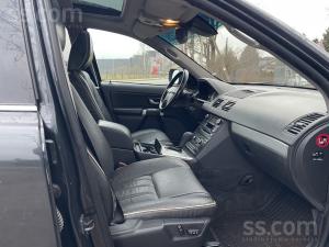 Grey Volvo XC90 2011 in Riga, with an engine capacity of 2.40 L and mileage of 250 thousand km for 8790 €, photo 19 on AUTOMOTO.COM.LV