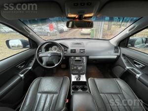 Grey Volvo XC90 2011 in Riga, with an engine capacity of 2.40 L and mileage of 250 thousand km for 8790 €, photo 23 on AUTOMOTO.COM.LV
