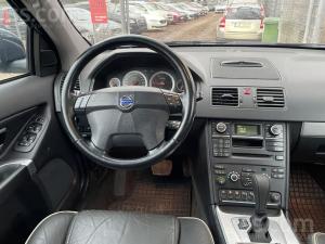 Grey Volvo XC90 2011 in Riga, with an engine capacity of 2.40 L and mileage of 250 thousand km for 8790 €, photo 24 on AUTOMOTO.COM.LV