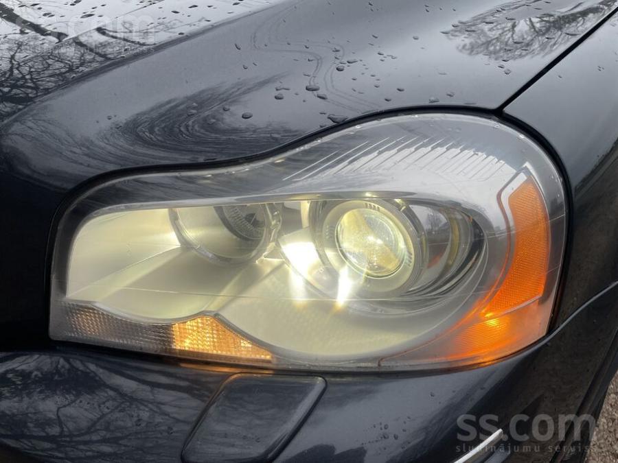 Grey Volvo XC90 2011 in Riga, with an engine capacity of 2.40 L and mileage of 250 thousand km for 8790 €, photo 36 on AUTOMOTO.COM.LV