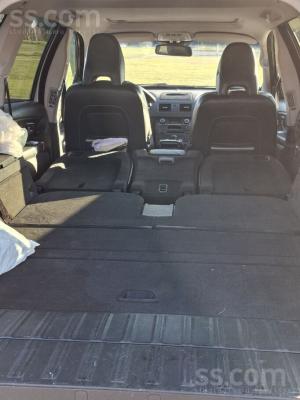 Grey Volvo XC90 2011 in Riga, with an engine capacity of 2.40 L and mileage of 240 thousand km for 9500 €, photo 11 on AUTOMOTO.COM.LV