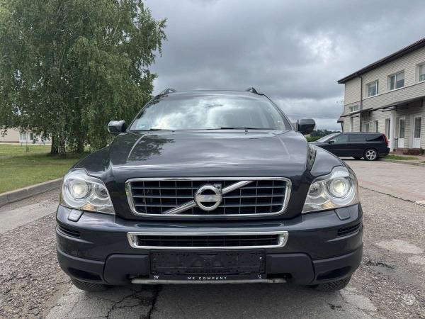 Pelēks Volvo XC90 2011 Viļņa, ar dzinēja tilpumu 2.40 L un nobraukumu 269 tūkst. km par 9888 €, foto 3 vietnē AUTOMOTO.COM.LV