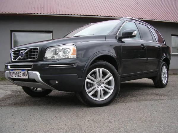 Pelēks Volvo XC90 2011 Sigulda, ar dzinēja tilpumu 2.40 L un nobraukumu 290 tūkst. km par 10750 €, foto 9 vietnē AUTOMOTO.COM.LV