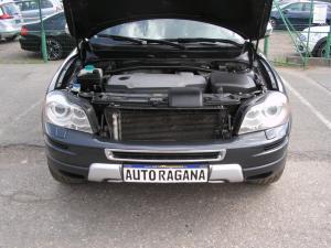 Grey Volvo XC90 2011 in Riga, with an engine capacity of 2.40 L and mileage of 342 thousand km for 10950 €, photo 5 on AUTOMOTO.COM.LV