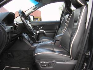 Grey Volvo XC90 2011 in Riga, with an engine capacity of 2.40 L and mileage of 342 thousand km for 10950 €, photo 12 on AUTOMOTO.COM.LV