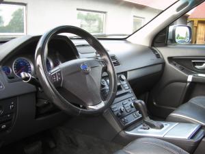 Grey Volvo XC90 2011 in Riga, with an engine capacity of 2.40 L and mileage of 342 thousand km for 10950 €, photo 13 on AUTOMOTO.COM.LV