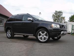 Grey Volvo XC90 2011 in Riga, with an engine capacity of 2.40 L and mileage of 342 thousand km for 10950 €, photo 19 on AUTOMOTO.COM.LV