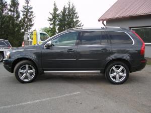 Grey Volvo XC90 2011 in Riga, with an engine capacity of 2.40 L and mileage of 342 thousand km for 10950 €, photo 25 on AUTOMOTO.COM.LV