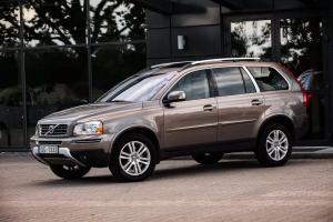 Pelēks Volvo XC90 2011 Jelgava, ar dzinēja tilpumu 2.40 L un nobraukumu 267 tūkst. km par 10450 €, foto 3 vietnē AUTOMOTO.COM.LV