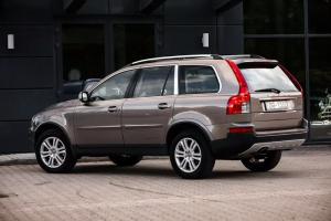 Pelēks Volvo XC90 2011 Jelgava, ar dzinēja tilpumu 2.40 L un nobraukumu 267 tūkst. km par 10450 €, foto 12 vietnē AUTOMOTO.COM.LV