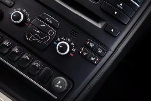Pelēks Volvo XC90 2011 Jelgava, ar dzinēja tilpumu 2.40 L un nobraukumu 267 tūkst. km par 10450 €, foto 32 vietnē AUTOMOTO.COM.LV