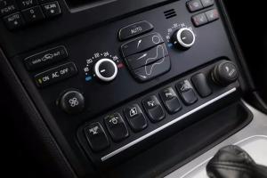 Pelēks Volvo XC90 2011 Jelgava, ar dzinēja tilpumu 2.40 L un nobraukumu 267 tūkst. km par 10450 €, foto 33 vietnē AUTOMOTO.COM.LV