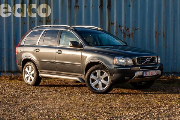 Pelēks Volvo XC90 2011 Rīga, ar dzinēja tilpumu 2.40 L un nobraukumu 278 tūkst. km par 11495 €, foto 1 vietnē AUTOMOTO.COM.LV