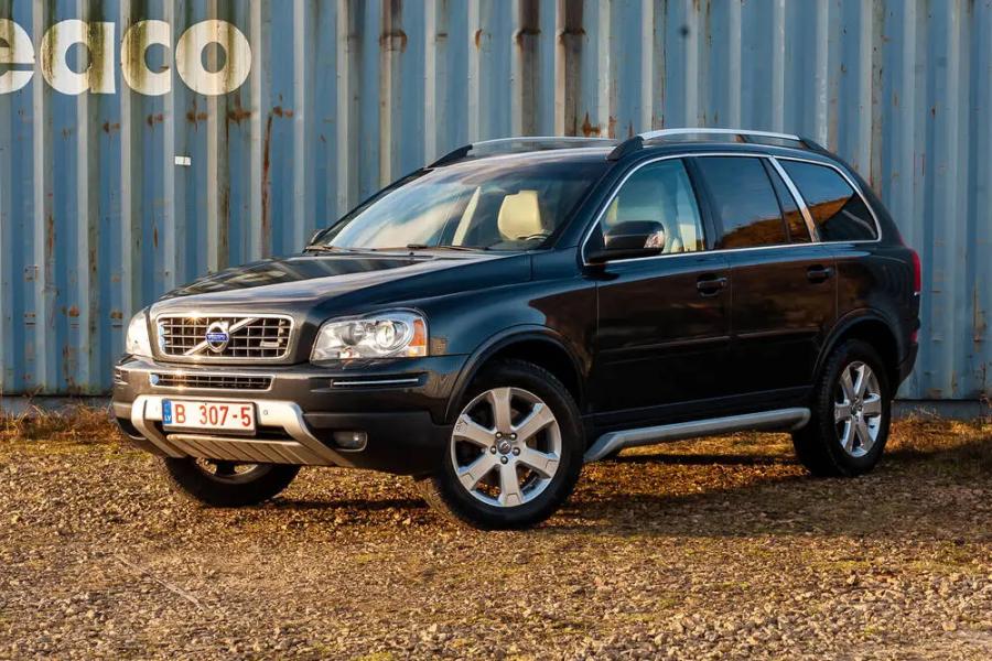 Pelēks Volvo XC90 2011 Rīga, ar dzinēja tilpumu 2.40 L un nobraukumu 278 tūkst. km par 11495 €, foto 4 vietnē AUTOMOTO.COM.LV