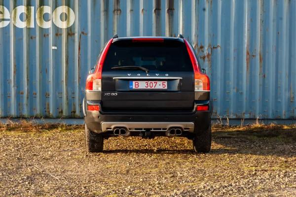 Pelēks Volvo XC90 2011 Rīga, ar dzinēja tilpumu 2.40 L un nobraukumu 278 tūkst. km par 11495 €, foto 6 vietnē AUTOMOTO.COM.LV