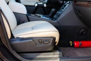 Pelēks Volvo XC90 2011 Rīga, ar dzinēja tilpumu 2.40 L un nobraukumu 278 tūkst. km par 11495 €, foto 17 vietnē AUTOMOTO.COM.LV