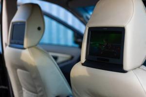 Pelēks Volvo XC90 2011 Rīga, ar dzinēja tilpumu 2.40 L un nobraukumu 278 tūkst. km par 11495 €, foto 20 vietnē AUTOMOTO.COM.LV