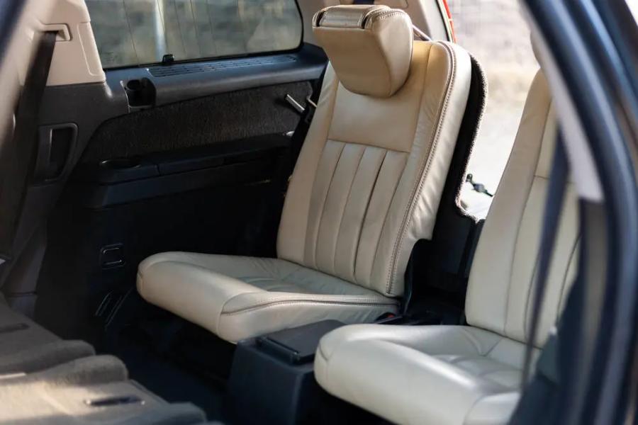 Pelēks Volvo XC90 2011 Rīga, ar dzinēja tilpumu 2.40 L un nobraukumu 278 tūkst. km par 11495 €, foto 29 vietnē AUTOMOTO.COM.LV