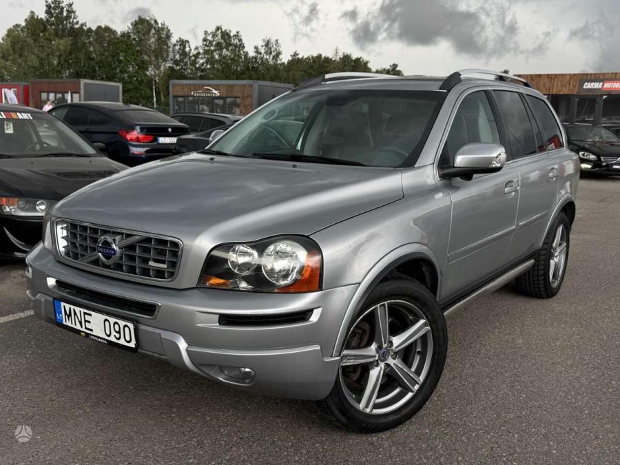 Grey Volvo XC90 2011 in Vilnius, with an engine capacity of 3.20 L and mileage of 305 thousand km for 6790 €, photo 4 on AUTOMOTO.COM.LV