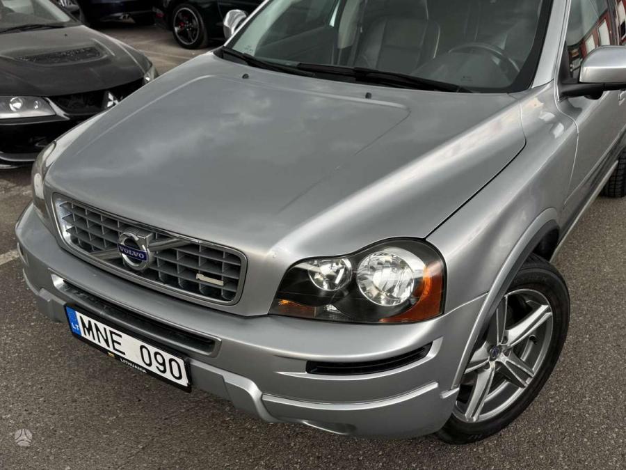 Grey Volvo XC90 2011 in Vilnius, with an engine capacity of 3.20 L and mileage of 305 thousand km for 6790 €, photo 5 on AUTOMOTO.COM.LV