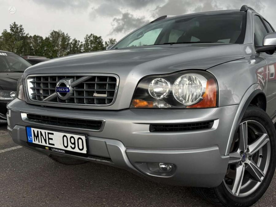 Grey Volvo XC90 2011 in Vilnius, with an engine capacity of 3.20 L and mileage of 305 thousand km for 6790 €, photo 6 on AUTOMOTO.COM.LV