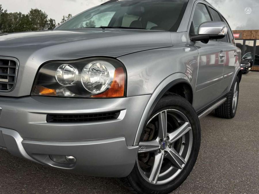 Grey Volvo XC90 2011 in Vilnius, with an engine capacity of 3.20 L and mileage of 305 thousand km for 6790 €, photo 7 on AUTOMOTO.COM.LV