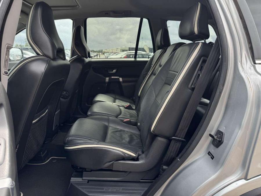 Grey Volvo XC90 2011 in Vilnius, with an engine capacity of 3.20 L and mileage of 305 thousand km for 6790 €, photo 20 on AUTOMOTO.COM.LV