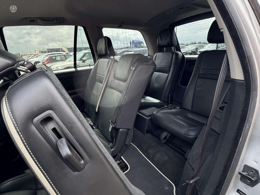Grey Volvo XC90 2011 in Vilnius, with an engine capacity of 3.20 L and mileage of 305 thousand km for 6790 €, photo 21 on AUTOMOTO.COM.LV