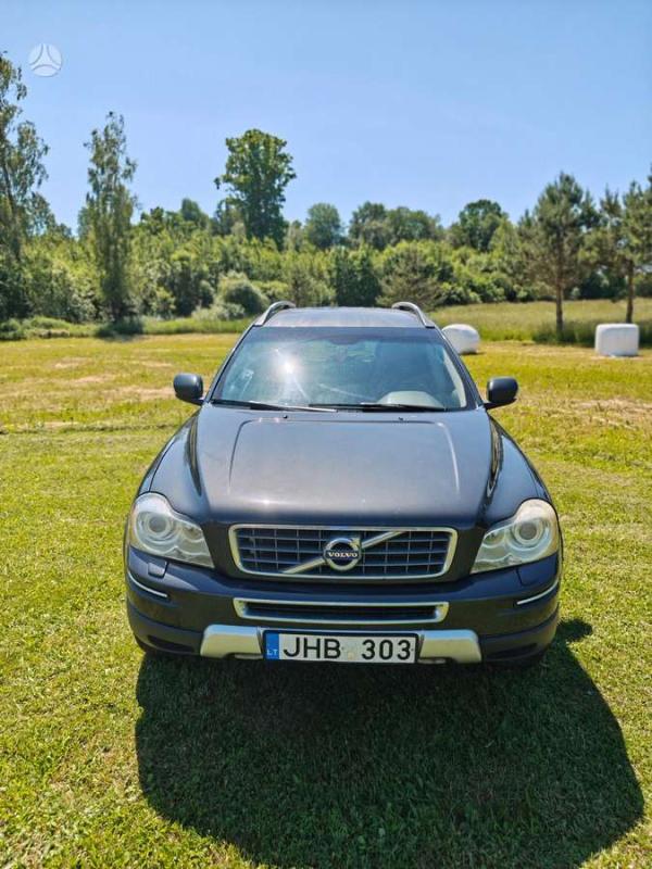 Pelēks Volvo XC90 2011 Klaipėda, ar dzinēja tilpumu 2.40 L un nobraukumu 420 tūkst. km par 4350 €, foto 2 vietnē AUTOMOTO.COM.LV