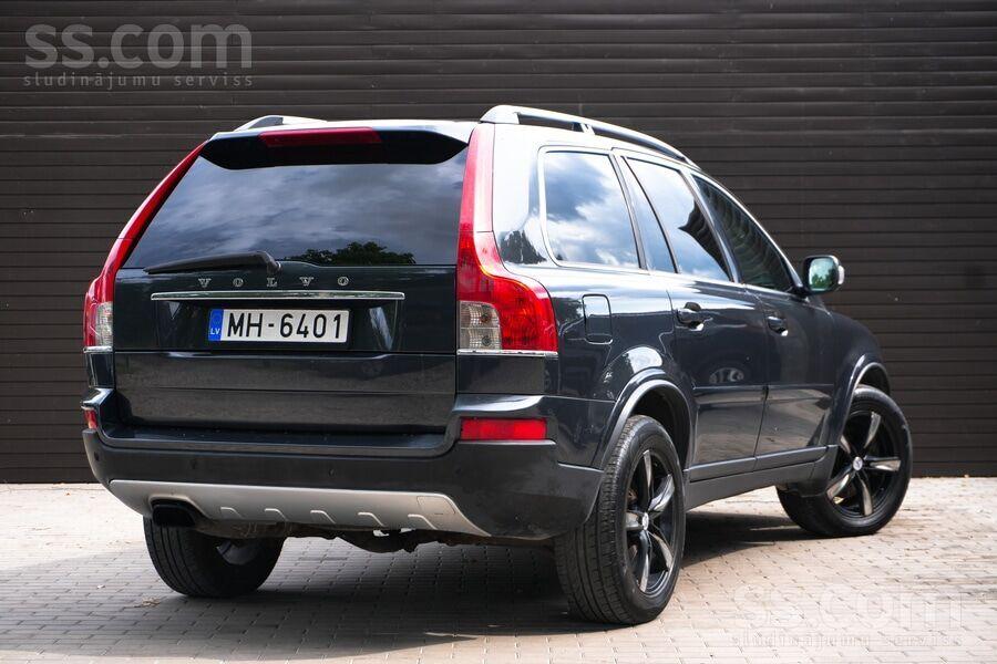 Pelēks Volvo XC90 2011 Rīga, ar dzinēja tilpumu 2.40 L un nobraukumu 313 tūkst. km par 8990 €, foto 4 vietnē AUTOMOTO.COM.LV