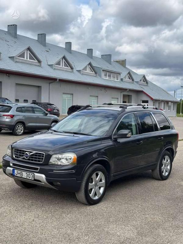 Pelēks Volvo XC90 2011 Kauņa, ar dzinēja tilpumu 2.40 L un nobraukumu 390 tūkst. km par 6300 €, foto 1 vietnē AUTOMOTO.COM.LV