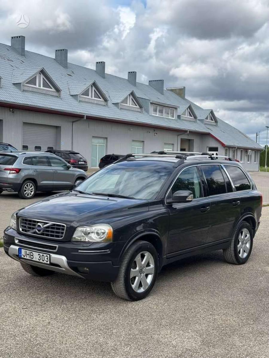 Pelēks Volvo XC90 2011 Kauņa, ar dzinēja tilpumu 2.40 L un nobraukumu 390 tūkst. km par 6300 €, foto 1 vietnē AUTOMOTO.COM.LV