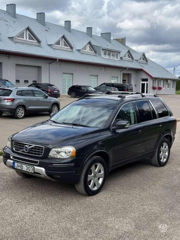 Pelēks Volvo XC90 2011 Kauņa, ar dzinēja tilpumu 2.40 L un nobraukumu 390 tūkst. km par 6300 €, foto 2 vietnē AUTOMOTO.COM.LV